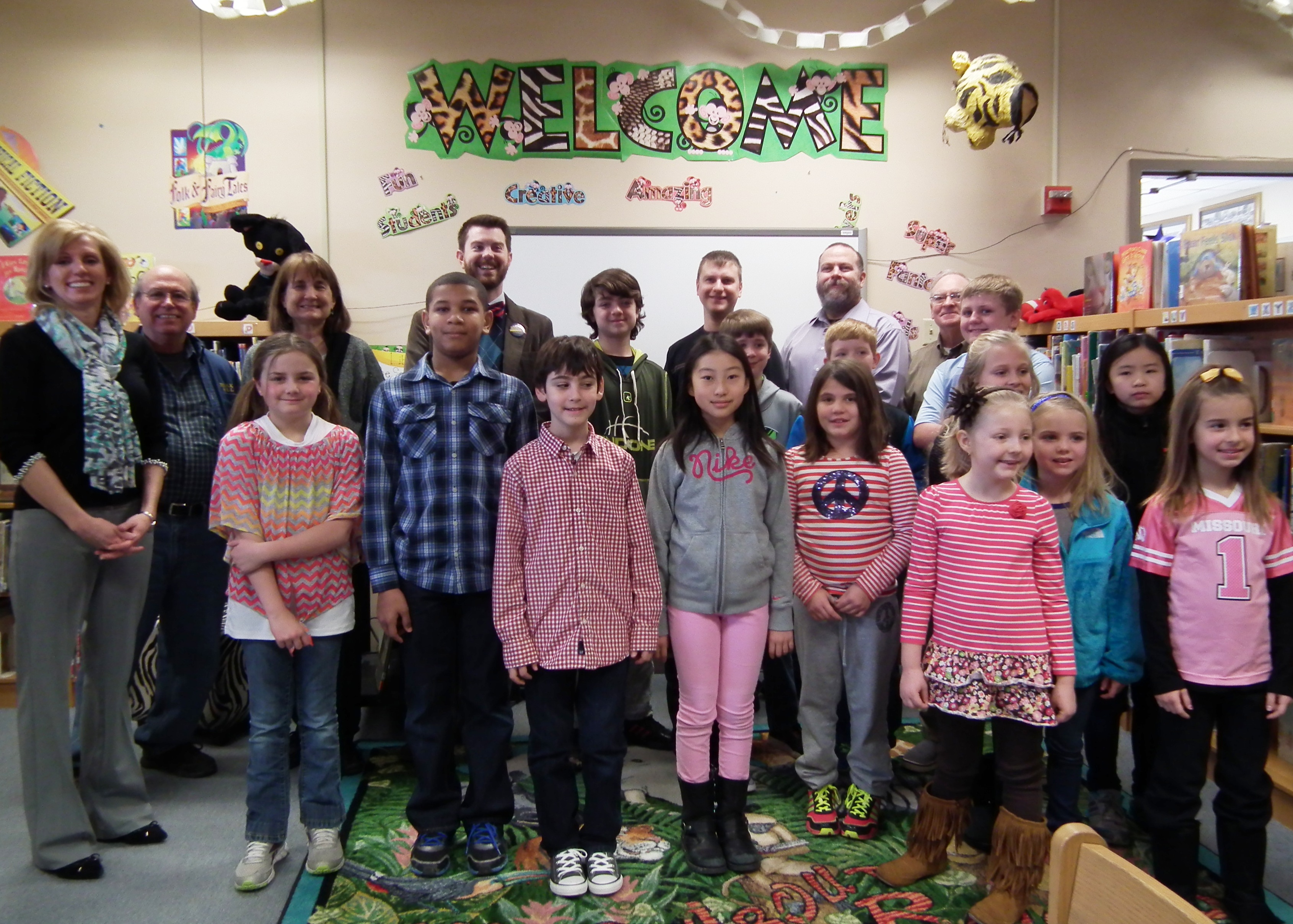 Former NASA Astronaut Visits Missouri School as Kids Talk via Ham Radio ...