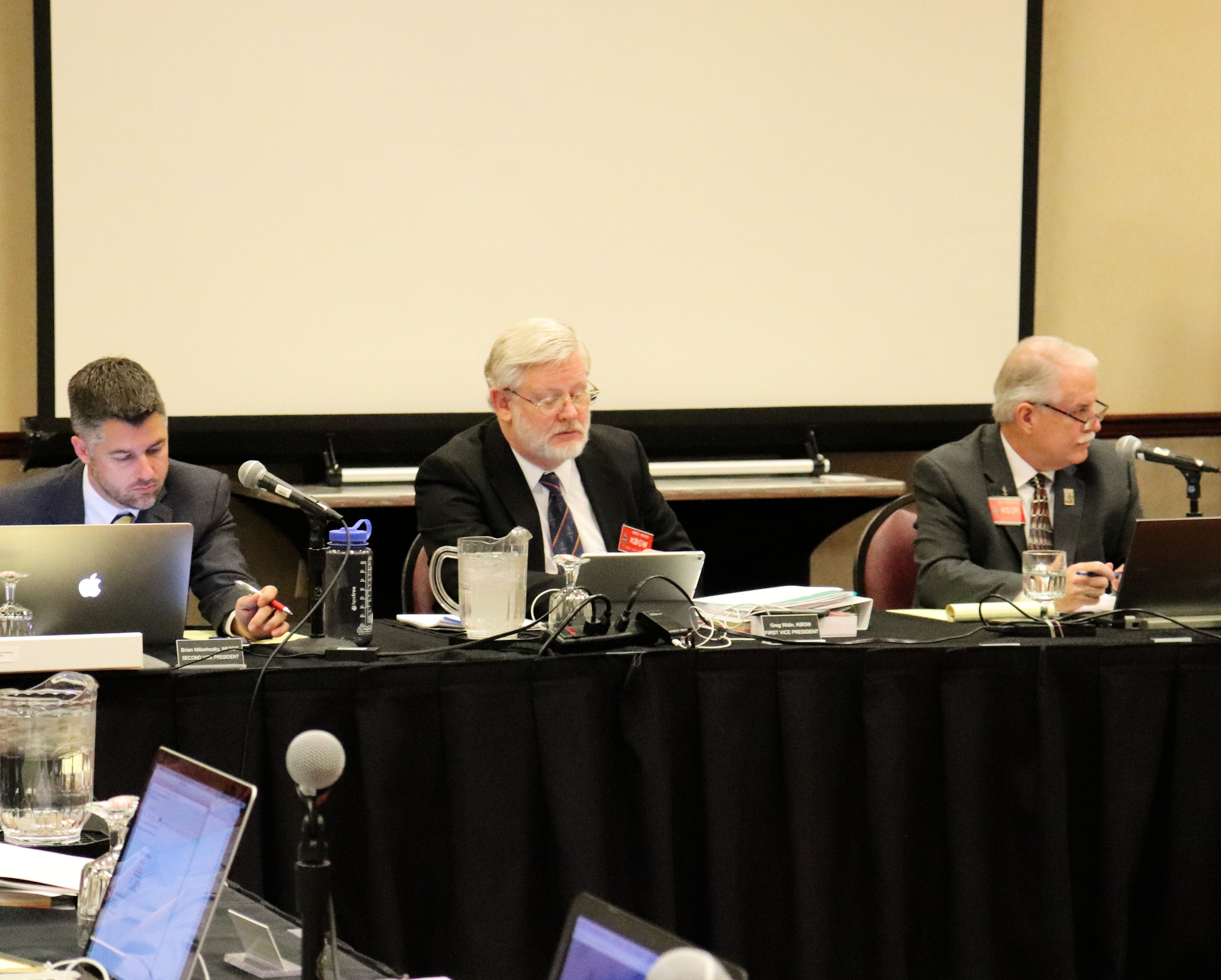 ARRL Board of Directors Agrees to Review of Conduct Code for Directors