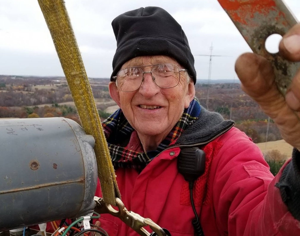 Effort Under Way to Fund W0AIH Memorial Scholarship