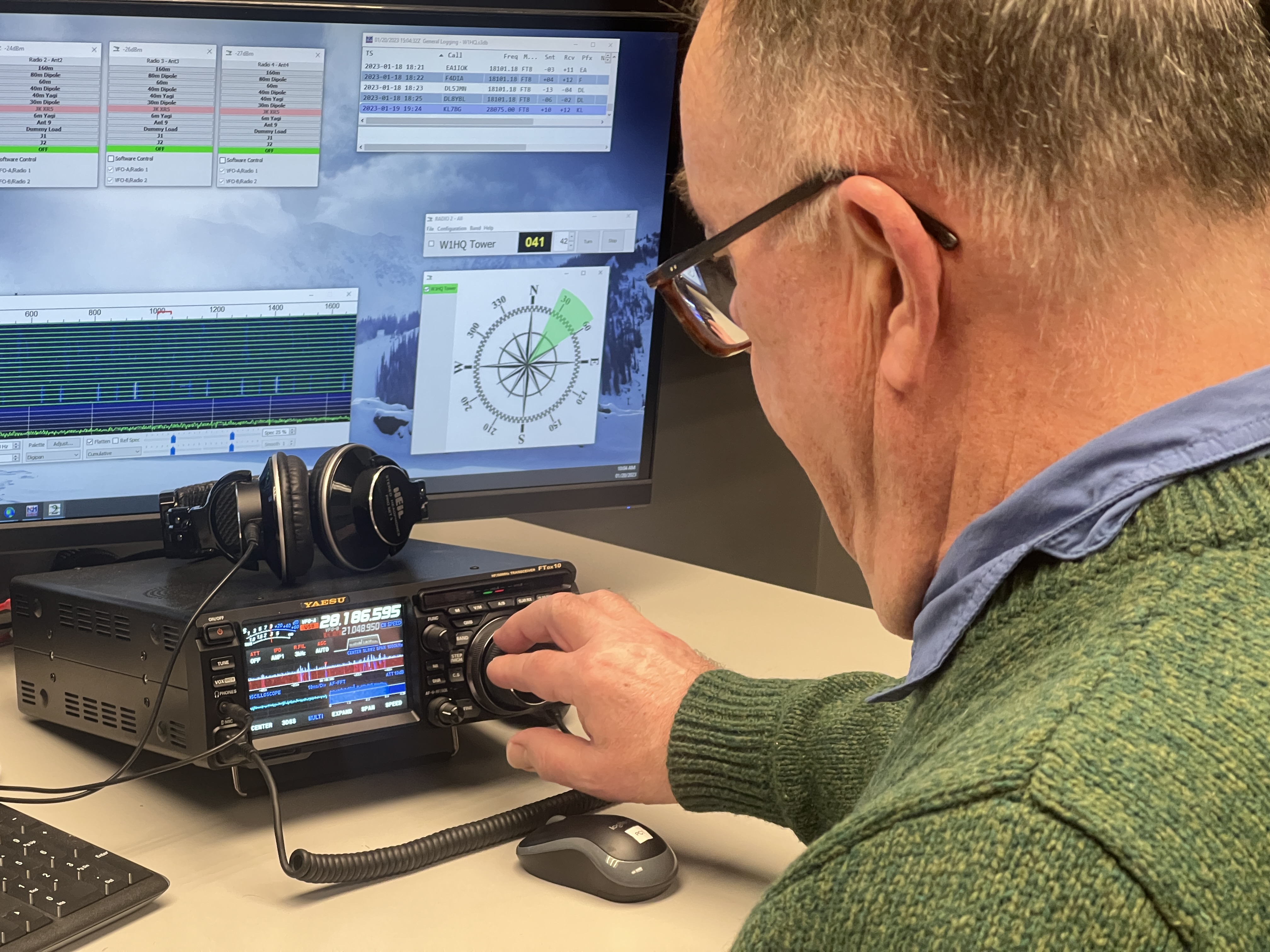 Yaesu Radios Donated to ARRL to Inspire Visitors and Young Hams